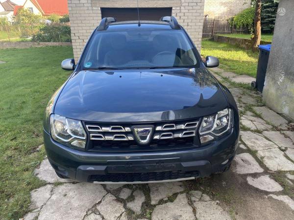 Dacia Duster 2017 in Telschi on AUTOMOTO.COM.LV Grey Dacia Duster 2017 in Telschi, with an engine capacity of 1.20 L and mileage of 166 thousand km for 3200 €, photo 1 on AUTOMOTO.COM.LV