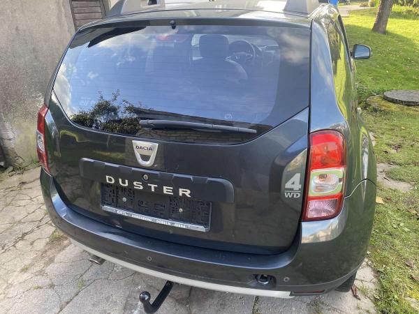 Dacia Duster 2017 in Telschi on AUTOMOTO.COM.LV Grey Dacia Duster 2017 in Telschi, with an engine capacity of 1.20 L and mileage of 166 thousand km for 3200 €, photo 6 on AUTOMOTO.COM.LV