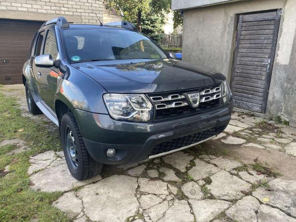 Dacia Duster 2017 in Telschi on AUTOMOTO.COM.LV Grey Dacia Duster 2017 in Telschi, with an engine capacity of 1.20 L and mileage of 166 thousand km for 3200 €, photo 10 on AUTOMOTO.COM.LV