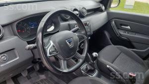 Pelēks Dacia Duster 2018 Rīga, ar dzinēja tilpumu 1.50 L un nobraukumu 113 tūkst. km par 7990 €, foto 4 vietnē AUTOMOTO.COM.LV