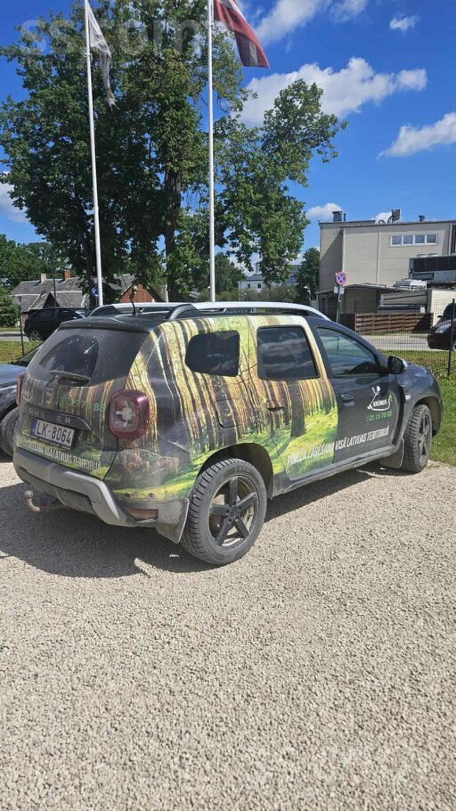 Grey Dacia Duster 2018 in Balvi, with an engine capacity of 1.50 L and mileage of 314 thousand km for 4500 €, photo 6 on AUTOMOTO.COM.LV