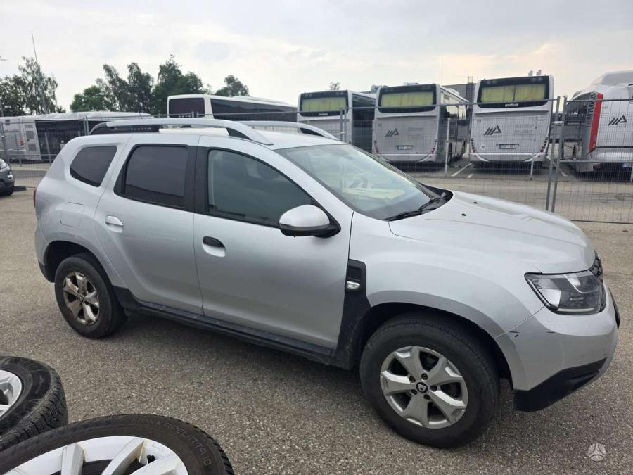 Grey Dacia Duster 2018 in Marijampole, with an engine capacity of 1.46 L and mileage of 265 thousand km for 7200 €, photo 9 on AUTOMOTO.COM.LV