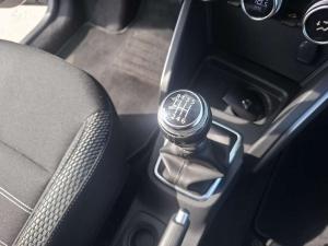 Pelēks Dacia Duster 2019 Prienai, ar dzinēja tilpumu 1.33 L un nobraukumu 137 tūkst. km par 8999 €, foto 18 vietnē AUTOMOTO.COM.LV
