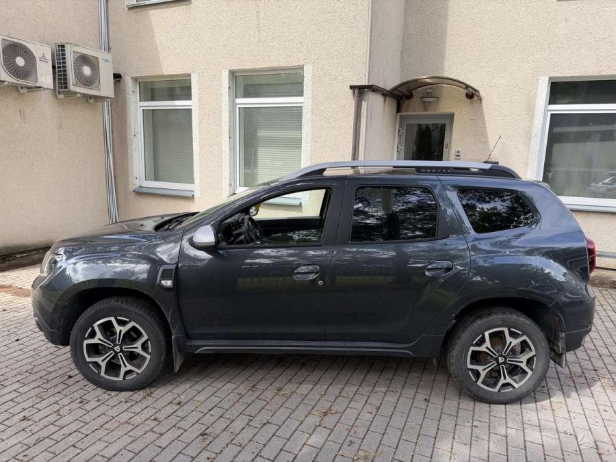 Pelēks Dacia Duster 2019 Alīta, ar dzinēja tilpumu 1.60 L un nobraukumu 215 tūkst. km par 7200 €, foto 5 vietnē AUTOMOTO.COM.LV