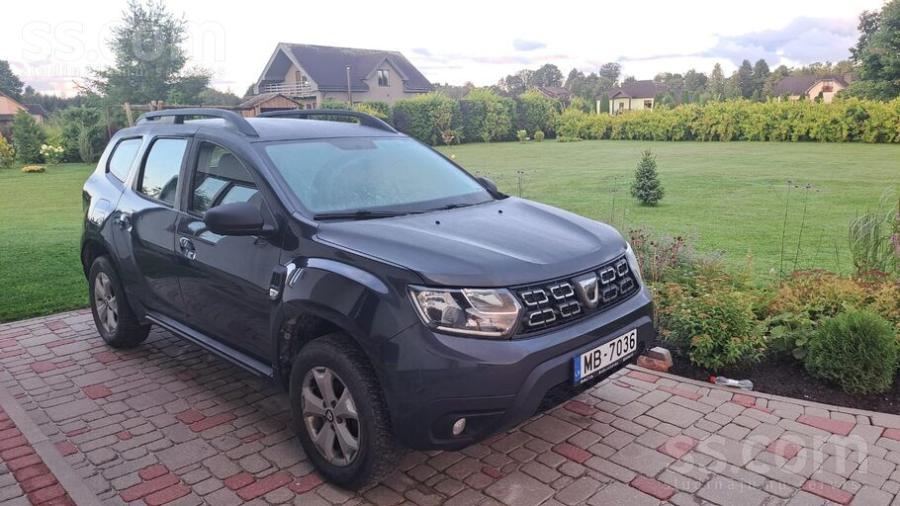 Grey Dacia Duster 2019 in Ogre, with an engine capacity of 1.60 L and mileage of 134 thousand km for 8000 €, photo 1 on AUTOMOTO.COM.LV