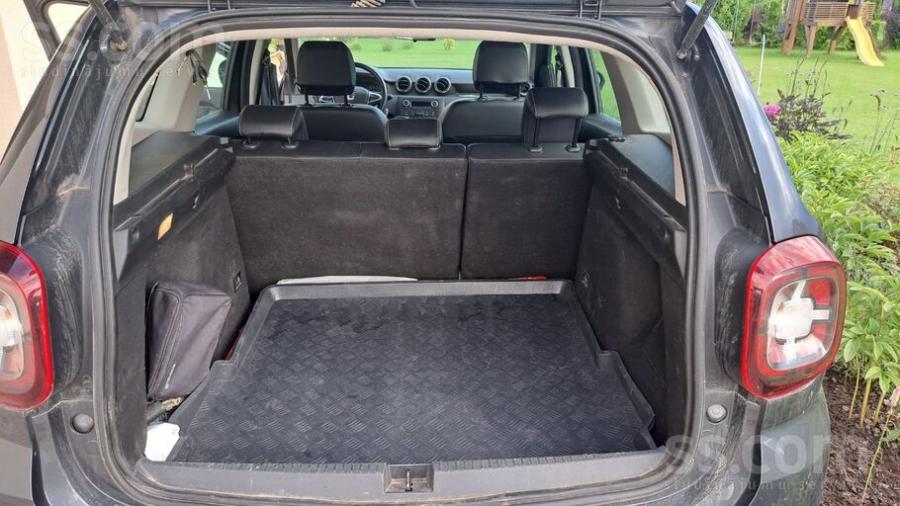 Grey Dacia Duster 2019 in Ogre, with an engine capacity of 1.60 L and mileage of 134 thousand km for 8000 €, photo 9 on AUTOMOTO.COM.LV