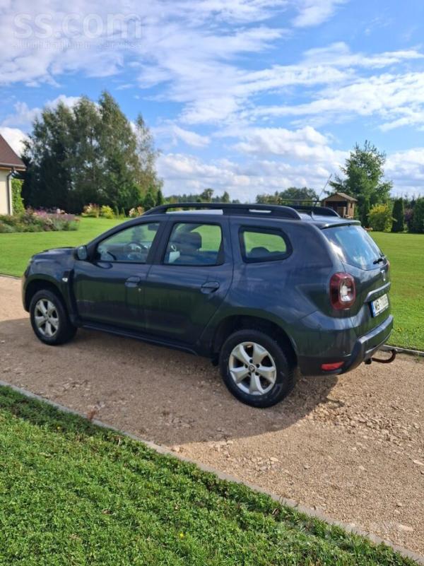 Grey Dacia Duster 2019 in Ogre, with an engine capacity of 1.60 L and mileage of 134 thousand km for 7400 €, photo 3 on AUTOMOTO.COM.LV