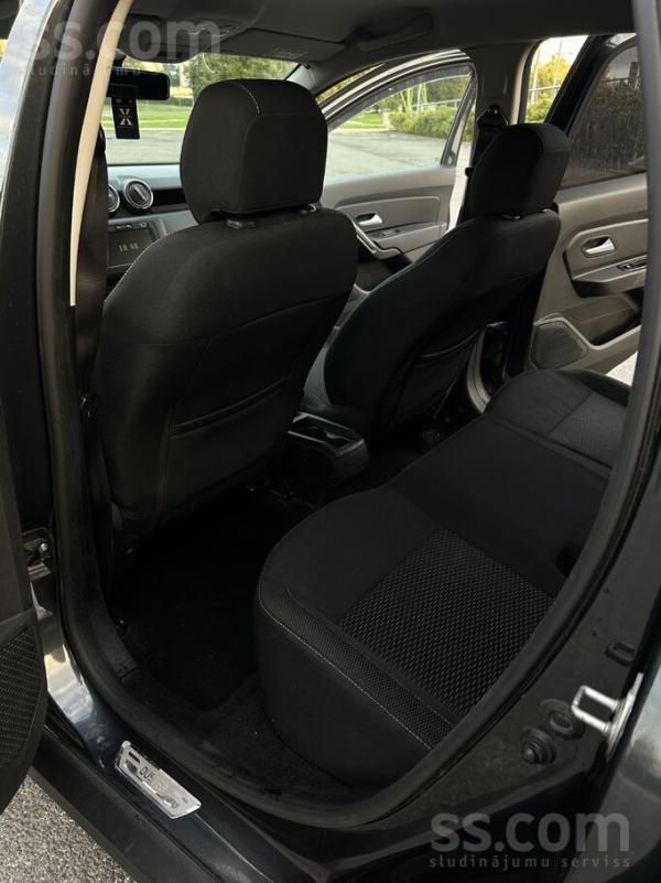 Дачия Duster 2019 в Рига на AUTOMOTO.COM.LV Серый Дачия Duster 2019 в Рига, объемом двигателя 1.60 л и пробегом 142 тыс. км за 9900 €, фото 8 на AUTOMOTO.COM.LV