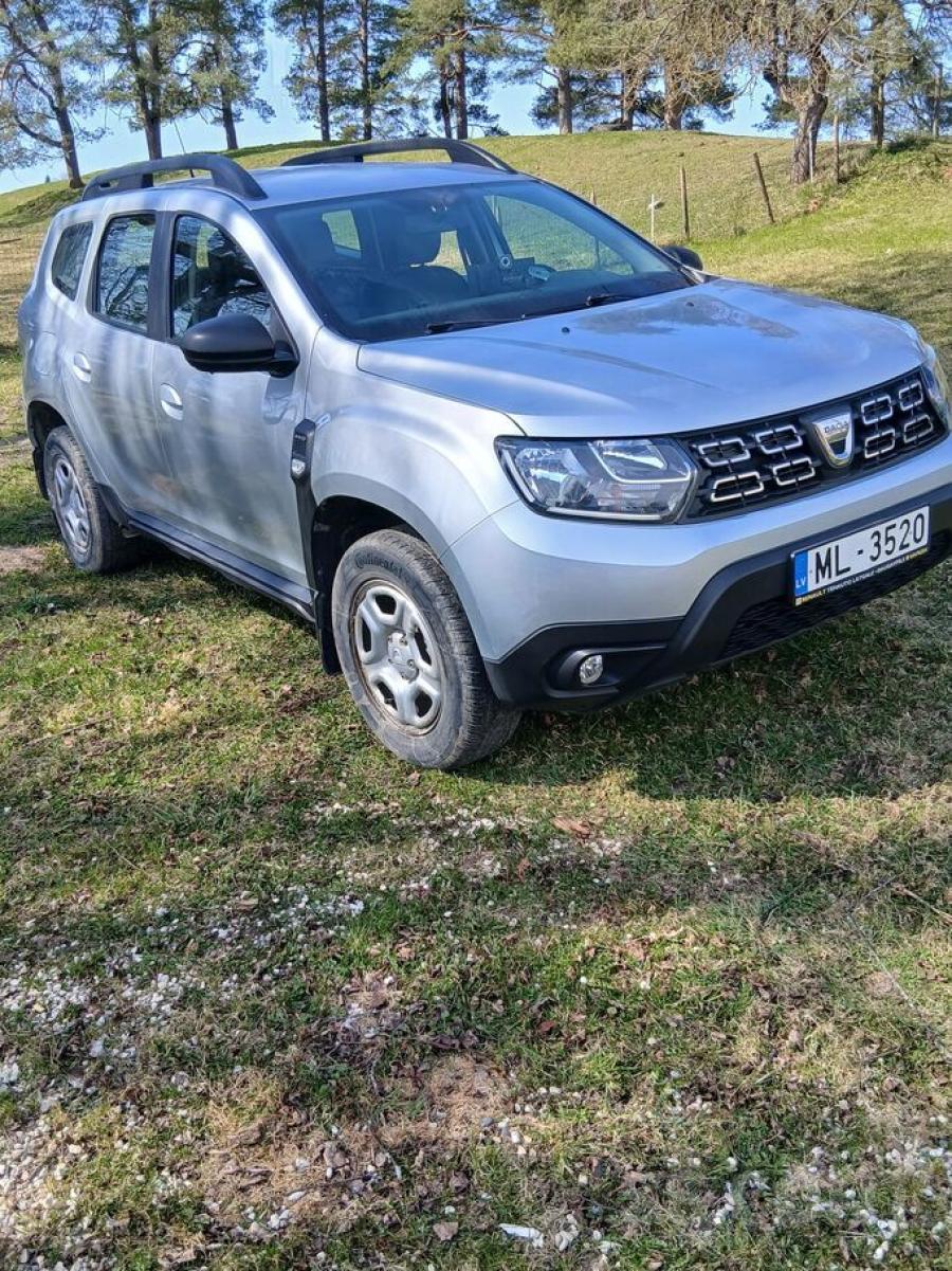 Grey Dacia Duster 2020 in Jekabpils, with an engine capacity of 1.60 L and mileage of 59 thousand km for 13000 €, photo 1 on AUTOMOTO.COM.LV