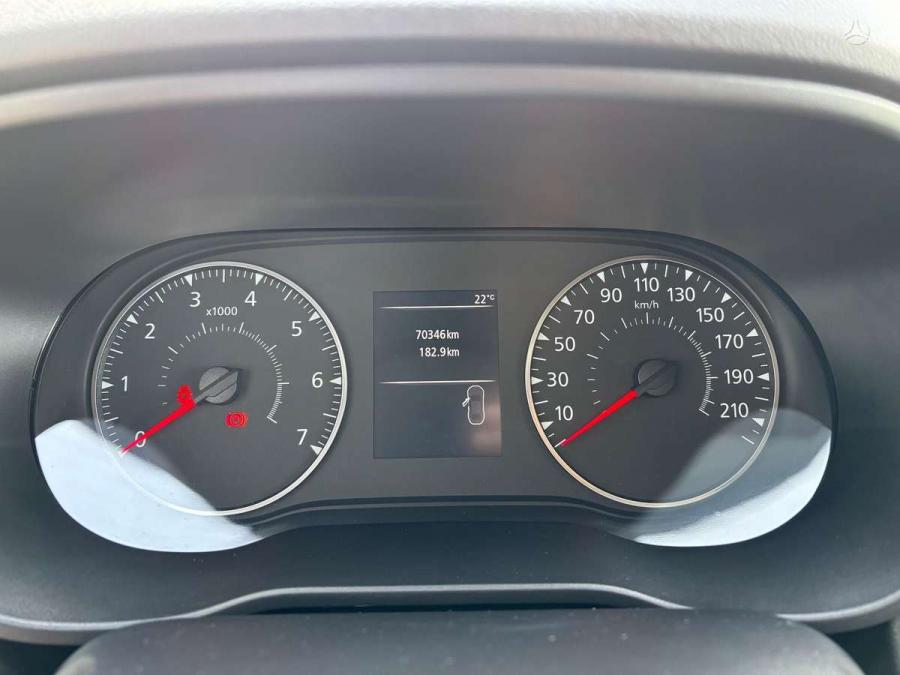 Grey Dacia Duster 2020 in Siauliai, with an engine capacity of 1.00 L and mileage of 70 thousand km for 12500 €, photo 9 on AUTOMOTO.COM.LV