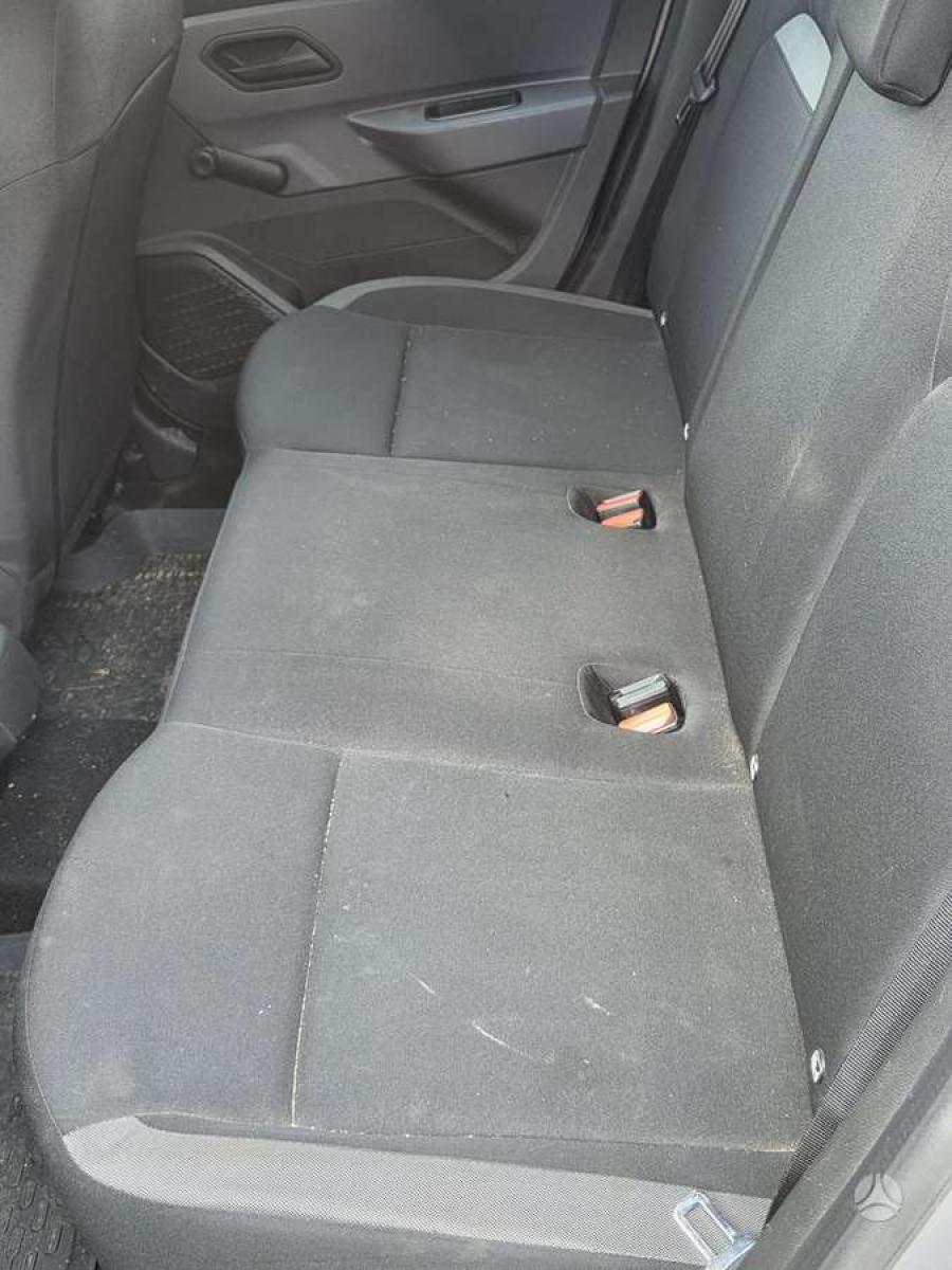 Grey Dacia Duster 2020 in Klaipeda, with an engine capacity of 1.33 L and mileage of 192 thousand km for 7000 €, photo 8 on AUTOMOTO.COM.LV