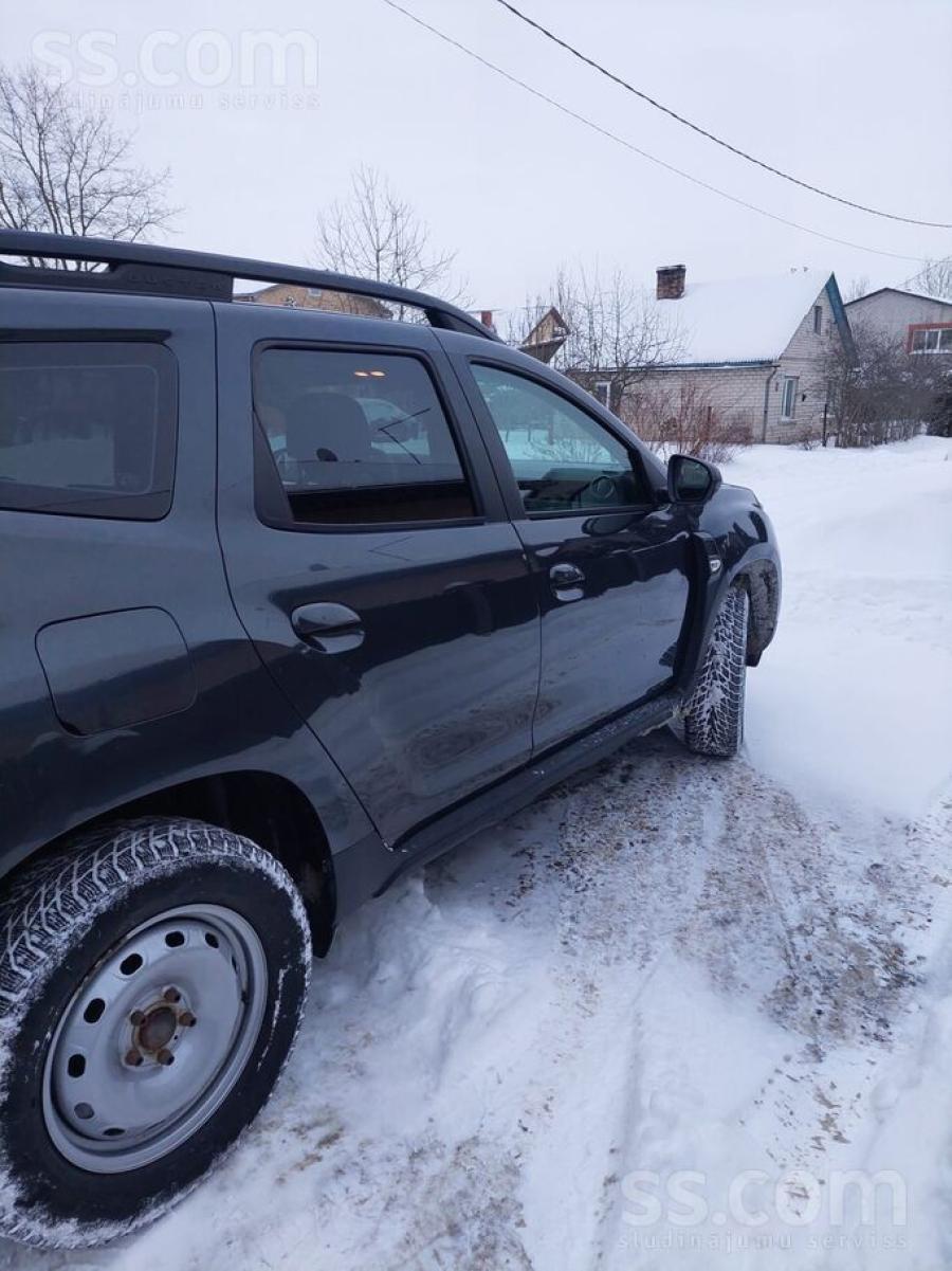 Grey Dacia Duster 2021 in Jelgava, with an engine capacity of 1.00 L and mileage of 80 thousand km for 12000 €, photo 6 on AUTOMOTO.COM.LV