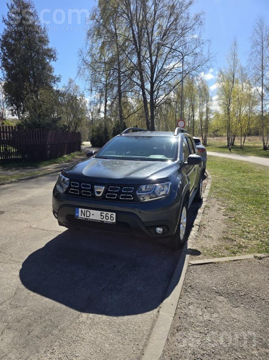 Grey Dacia Duster 2021 in Riga, with an engine capacity of 1.50 L and mileage of 128 thousand km for 12900 €, photo 3 on AUTOMOTO.COM.LV