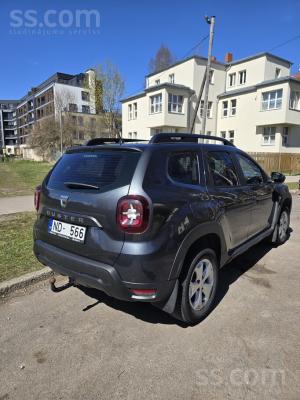 Grey Dacia Duster 2021 in Riga, with an engine capacity of 1.50 L and mileage of 128 thousand km for 12900 €, photo 6 on AUTOMOTO.COM.LV