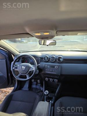Grey Dacia Duster 2021 in Riga, with an engine capacity of 1.50 L and mileage of 128 thousand km for 12900 €, photo 8 on AUTOMOTO.COM.LV