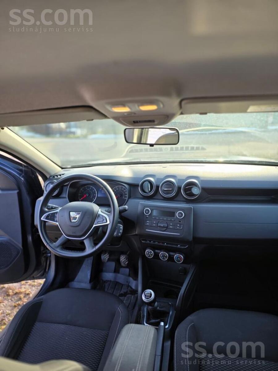 Grey Dacia Duster 2021 in Riga, with an engine capacity of 1.50 L and mileage of 128 thousand km for 12900 €, photo 8 on AUTOMOTO.COM.LV