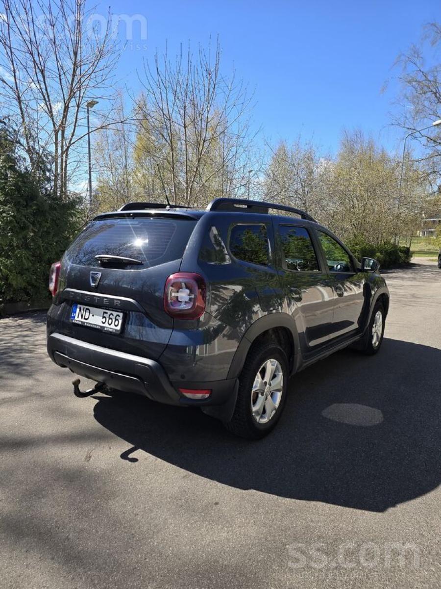 Grey Dacia Duster 2021 in Riga, with an engine capacity of 1.50 L and mileage of 128 thousand km for 12900 €, photo 19 on AUTOMOTO.COM.LV