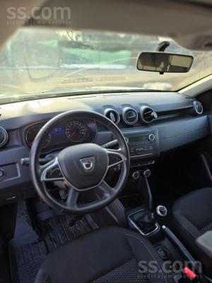 Grey Dacia Duster 2021 in Riga, with an engine capacity of 1.50 L and mileage of 128 thousand km for 12900 €, photo 20 on AUTOMOTO.COM.LV