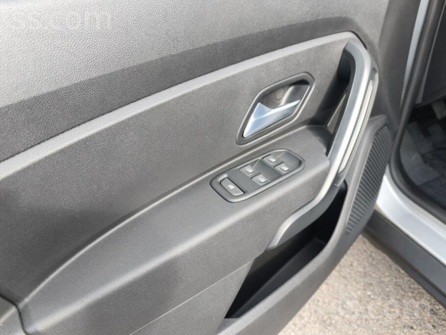 Серый Дачия Duster 2021 в Рига, объемом двигателя 1.00 л и пробегом 89 тыс. км за 9990 €, фото 16 на AUTOMOTO.COM.LV
