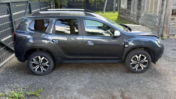 Grey Dacia Duster 2021 in Jonava, with an engine capacity of 1.33 L and mileage of 58 thousand km for 9800 €, photo 8 on AUTOMOTO.COM.LV