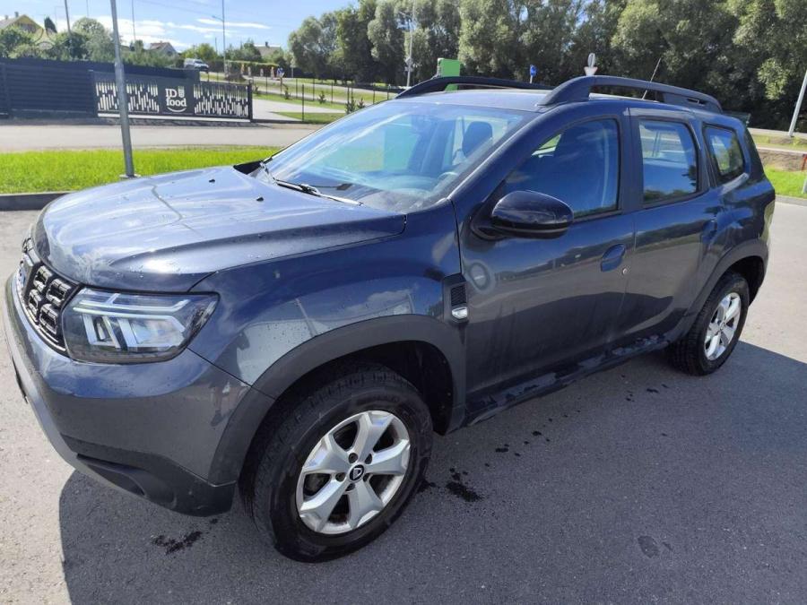 Grey Dacia Duster 2021 in Taurage, with an engine capacity of 1.00 L and mileage of 66 thousand km for 8200 €, photo 1 on AUTOMOTO.COM.LV