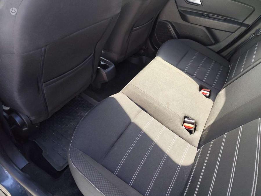 Grey Dacia Duster 2021 in Taurage, with an engine capacity of 1.00 L and mileage of 66 thousand km for 8200 €, photo 9 on AUTOMOTO.COM.LV