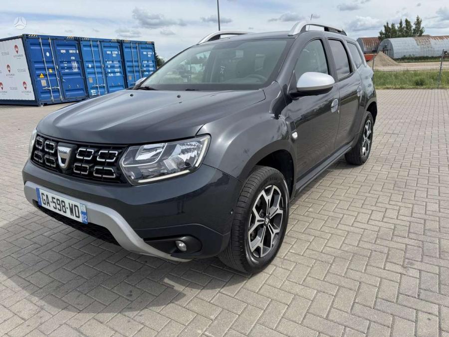 Grey Dacia Duster 2021 in Taurage, with an engine capacity of 1.46 L and mileage of 260 thousand km for 8600 €, photo 1 on AUTOMOTO.COM.LV