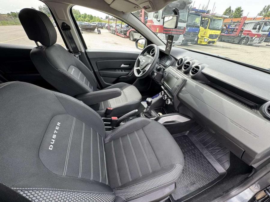 Grey Dacia Duster 2021 in Taurage, with an engine capacity of 1.46 L and mileage of 260 thousand km for 8600 €, photo 10 on AUTOMOTO.COM.LV