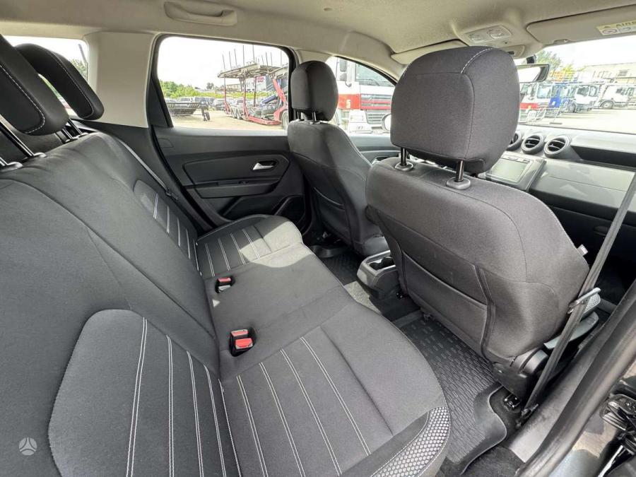 Grey Dacia Duster 2021 in Taurage, with an engine capacity of 1.46 L and mileage of 260 thousand km for 8600 €, photo 11 on AUTOMOTO.COM.LV