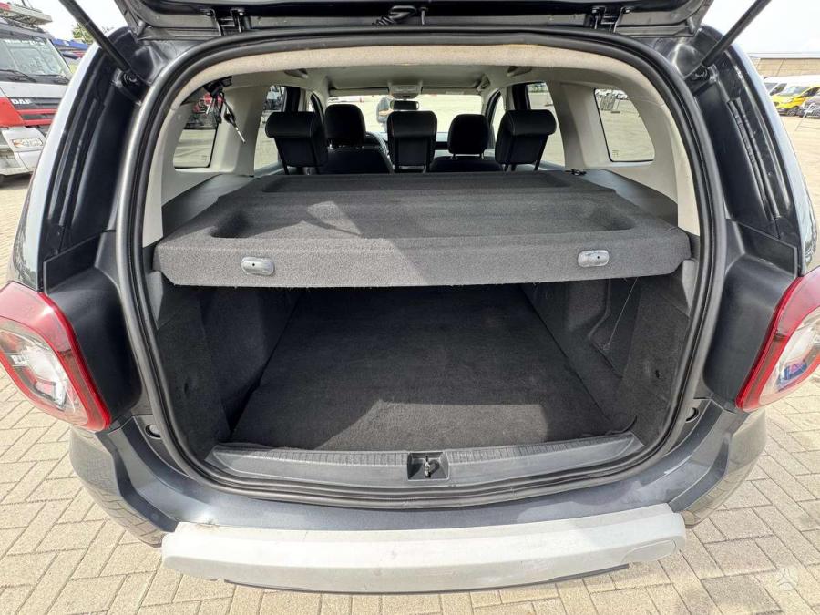 Grey Dacia Duster 2021 in Taurage, with an engine capacity of 1.46 L and mileage of 260 thousand km for 8600 €, photo 13 on AUTOMOTO.COM.LV