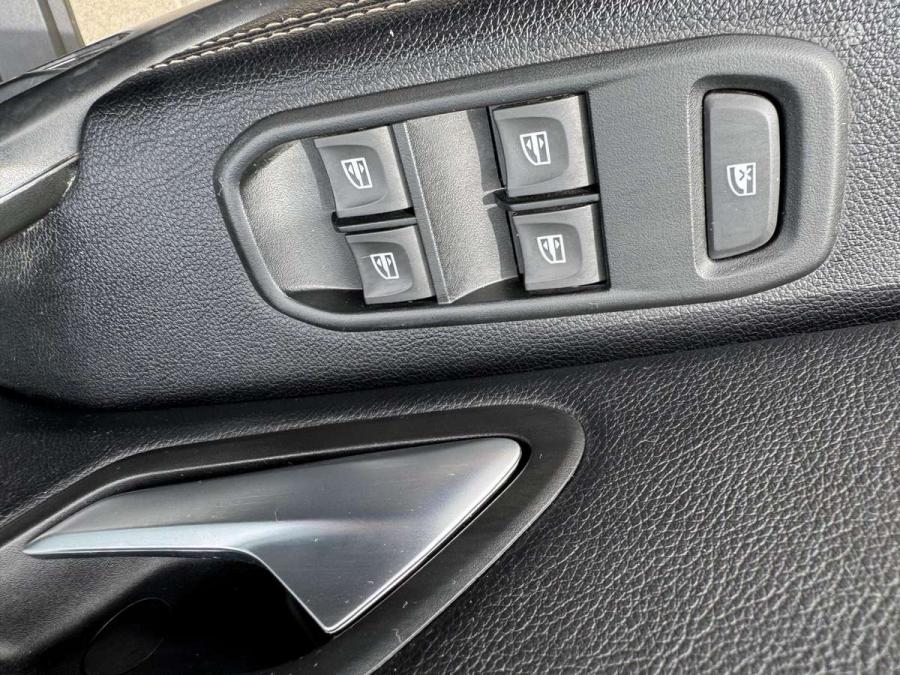 Grey Dacia Duster 2021 in Taurage, with an engine capacity of 1.46 L and mileage of 260 thousand km for 8600 €, photo 18 on AUTOMOTO.COM.LV