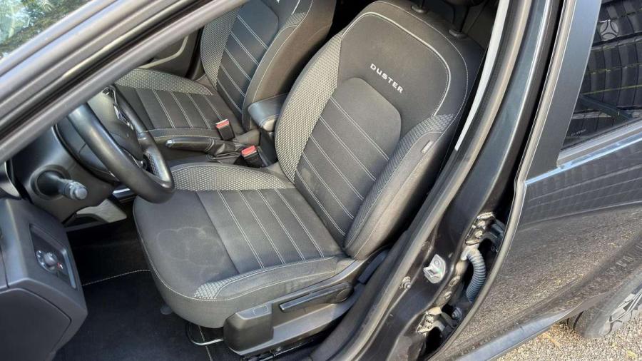 Grey Dacia Duster 2021 in Jonava, with an engine capacity of 1.33 L and mileage of 58 thousand km for 9600 €, photo 18 on AUTOMOTO.COM.LV
