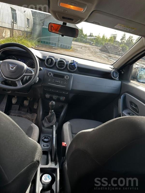 Pelēks Dacia Duster 2021 Talsi, ar dzinēja tilpumu 1.50 L un nobraukumu 142 tūkst. km par 12700 €, foto 4 vietnē AUTOMOTO.COM.LV