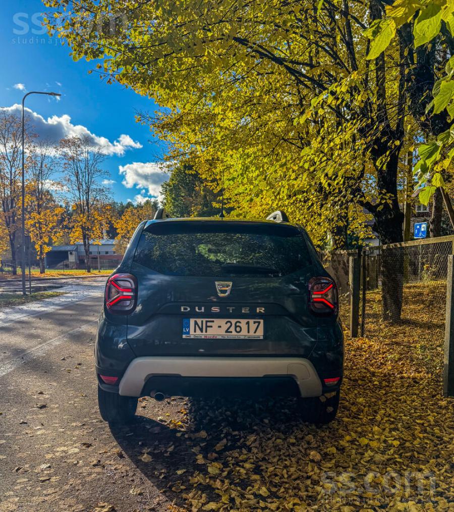 Grey Dacia Duster 2022 in Riga, with an engine capacity of 1.00 L and mileage of 92 thousand km for 11500 €, photo 3 on AUTOMOTO.COM.LV