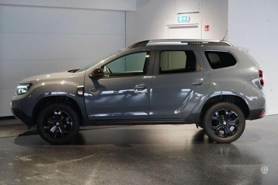 Grey Dacia Duster 2022 in Vilnius, with an engine capacity of 1.00 L and mileage of 101 thousand km for 13000 €, photo 2 on AUTOMOTO.COM.LV