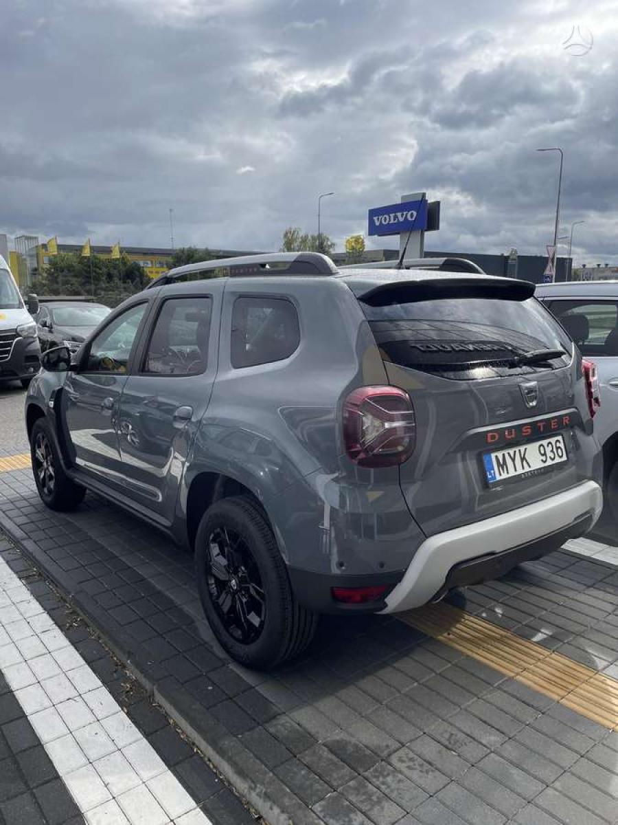 Grey Dacia Duster 2022 in Kaunas, with an engine capacity of 1.33 L and mileage of 45 thousand km for 16900 €, photo 4 on AUTOMOTO.COM.LV
