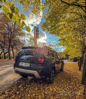 Grey Dacia Duster 2022 in Riga, with an engine capacity of 1.00 L and mileage of 110 thousand km for 10000 €, photo 5 on AUTOMOTO.COM.LV