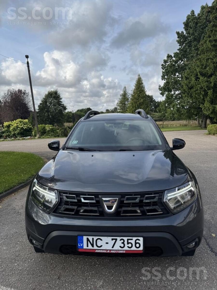 Pelēks Dacia Duster 2022 Liepāja, ar dzinēja tilpumu 1.30 L un nobraukumu 89 tūkst. km par 14200 €, foto 1 vietnē AUTOMOTO.COM.LV
