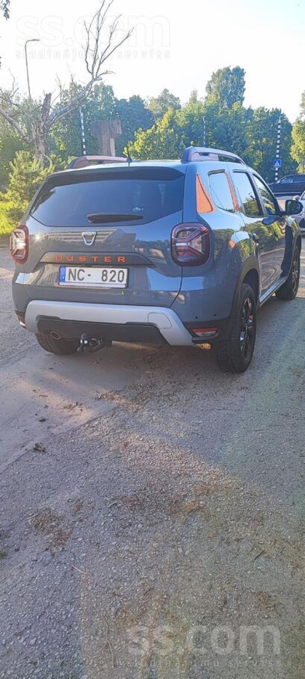 Grey Dacia Duster 2022 in Liepaja, with an engine capacity of 1.00 L and mileage of 79 thousand km for 13900 €, photo 4 on AUTOMOTO.COM.LV
