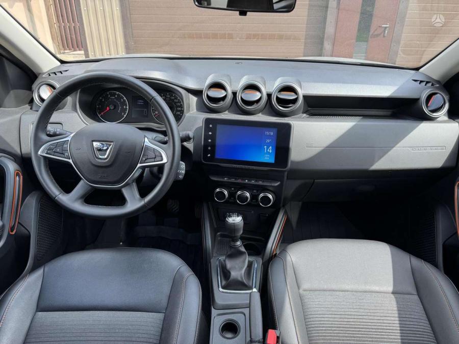 Grey Dacia Duster 2022 in Kaunas, with an engine capacity of 1.00 L and mileage of 21 thousand km for 7400 €, photo 5 on AUTOMOTO.COM.LV