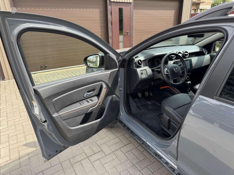 Grey Dacia Duster 2022 in Kaunas, with an engine capacity of 1.00 L and mileage of 21 thousand km for 7400 €, photo 16 on AUTOMOTO.COM.LV
