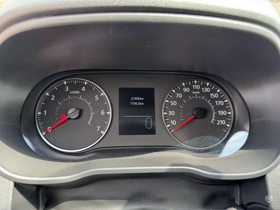 Grey Dacia Duster 2022 in Kaunas, with an engine capacity of 1.00 L and mileage of 21 thousand km for 7400 €, photo 22 on AUTOMOTO.COM.LV