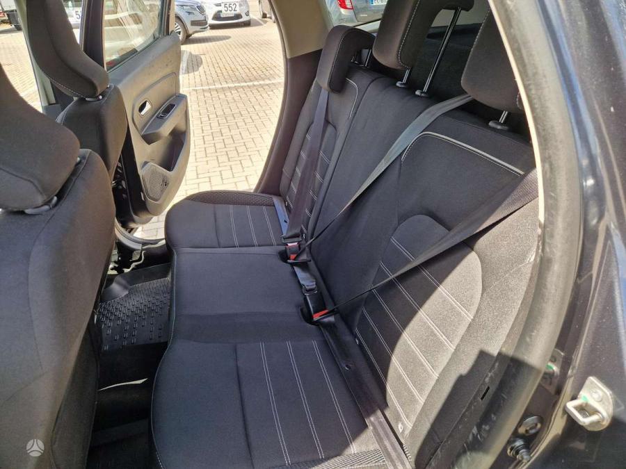 Grey Dacia Duster 2022 in Taurage, with an engine capacity of 1.46 L and mileage of 185 thousand km for 11700 €, photo 16 on AUTOMOTO.COM.LV