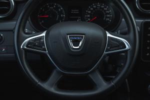 Pelēks Dacia Duster 2022 Ventspils, ar dzinēja tilpumu 1.30 L un nobraukumu 125 tūkst. km par 15100 €, foto 18 vietnē AUTOMOTO.COM.LV