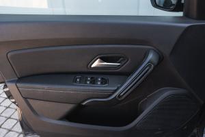 Pelēks Dacia Duster 2022 Ventspils, ar dzinēja tilpumu 1.30 L un nobraukumu 125 tūkst. km par 15100 €, foto 31 vietnē AUTOMOTO.COM.LV