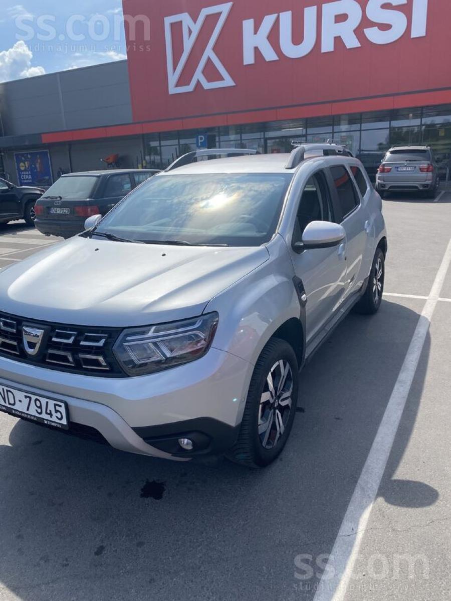 Grey Dacia Duster 2022 in Riga, with an engine capacity of 1.50 L and mileage of 79 thousand km for 14190 €, photo 4 on AUTOMOTO.COM.LV