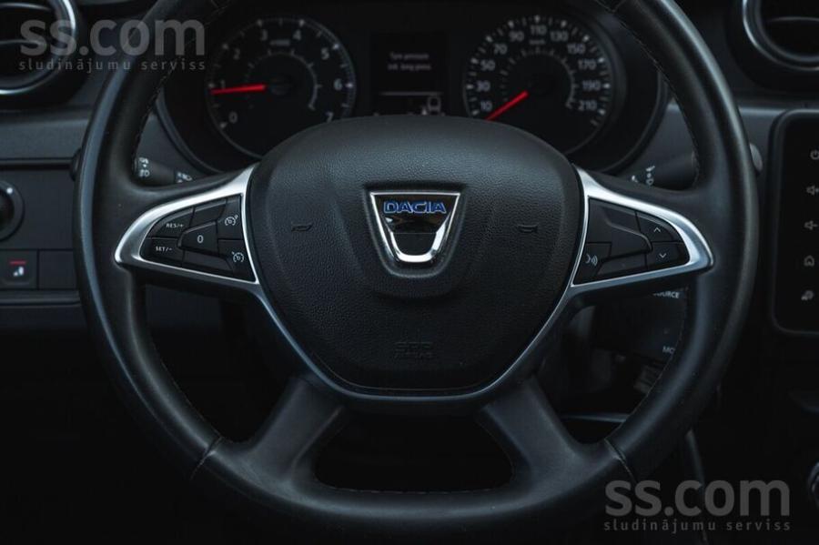 Grey Dacia Duster 2022 in Ventspils, with an engine capacity of 1.30 L and mileage of 125 thousand km for 15100 €, photo 18 on AUTOMOTO.COM.LV
