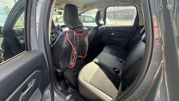Grey Dacia Duster 2022 in Kaunas, with an engine capacity of 1.46 L and mileage of 103 thousand km for 14500 €, photo 6 on AUTOMOTO.COM.LV