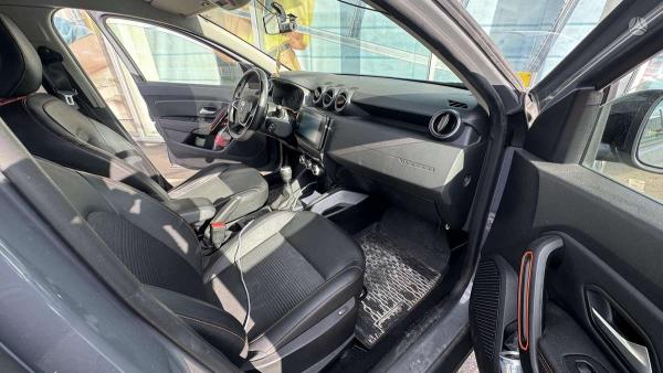 Grey Dacia Duster 2022 in Kaunas, with an engine capacity of 1.46 L and mileage of 103 thousand km for 14500 €, photo 8 on AUTOMOTO.COM.LV