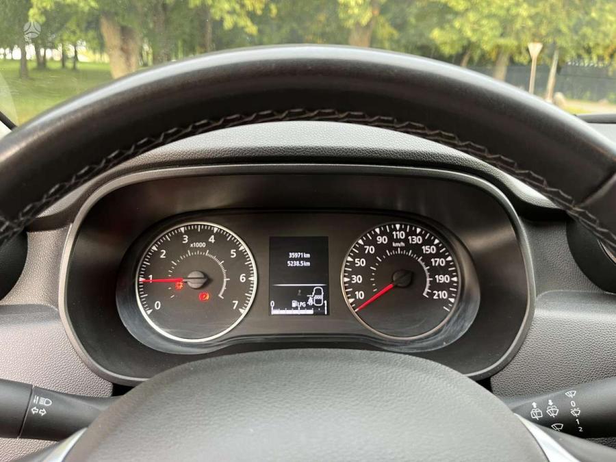 Pelēks Dacia Duster 2022 Marijampole, ar dzinēja tilpumu 1.00 L un nobraukumu 36 tūkst. km par 10850 €, foto 15 vietnē AUTOMOTO.COM.LV
